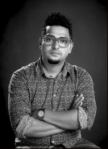 ABOUT US - Dark Horse